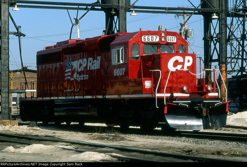 CP 6607--SD40-2
